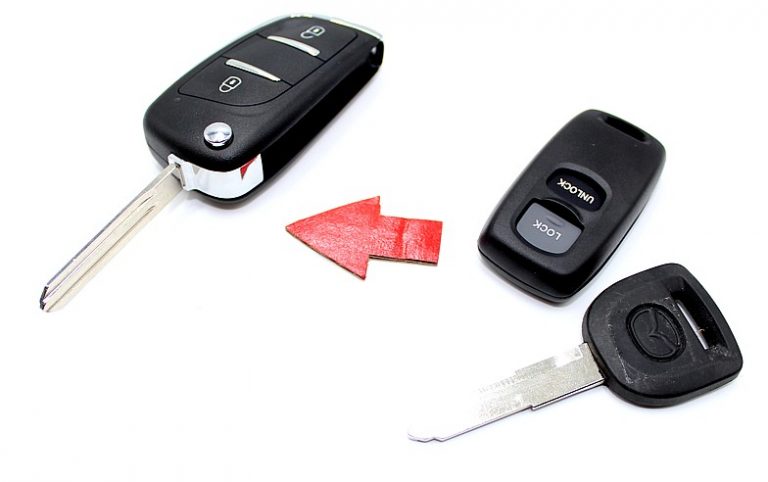 Klíč Mazda 626 323 vystřelovací 2 tlačítka, 433MHz - nový design ...